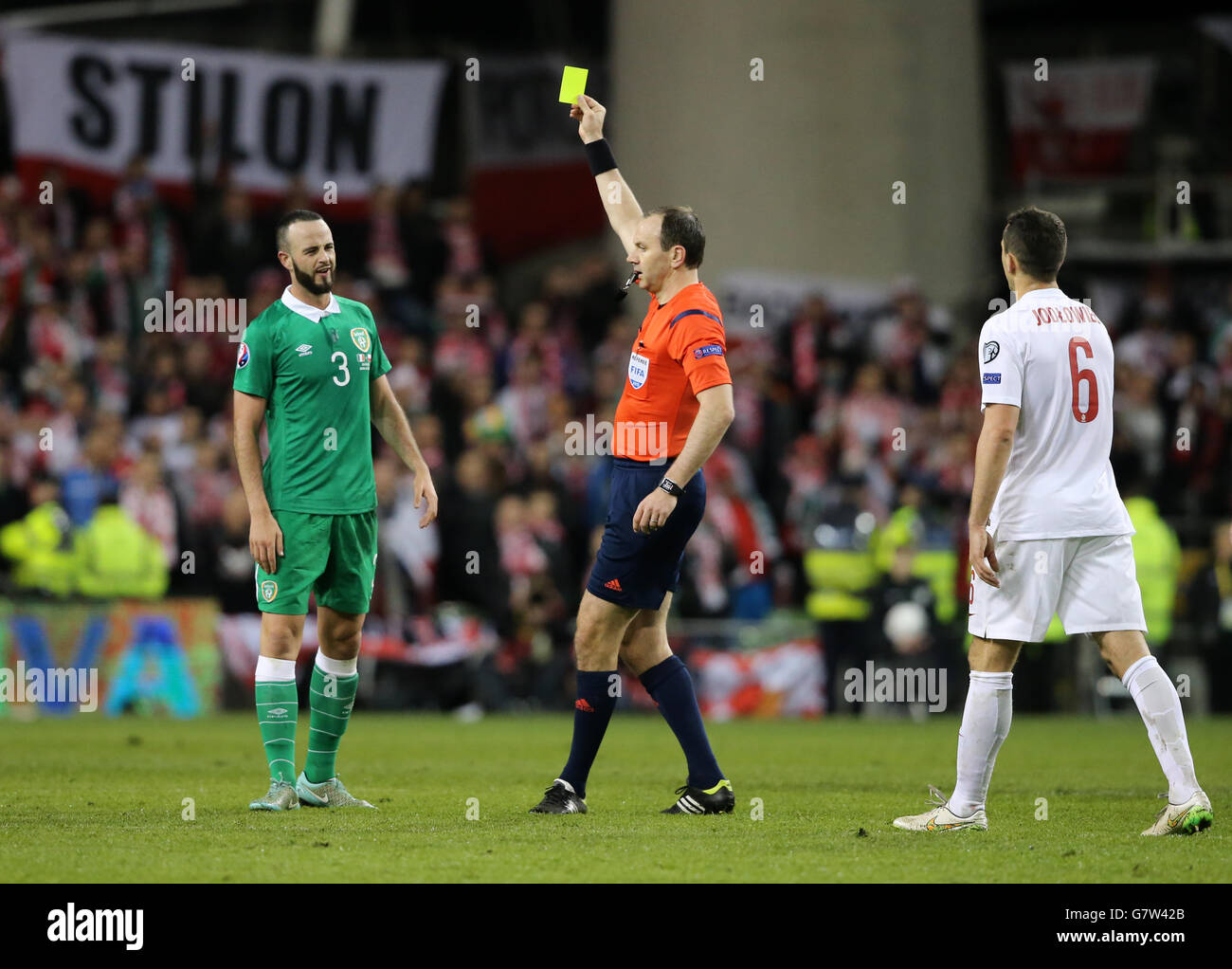 Referee jonas eriksson hi-res stock photography and images - Alamy