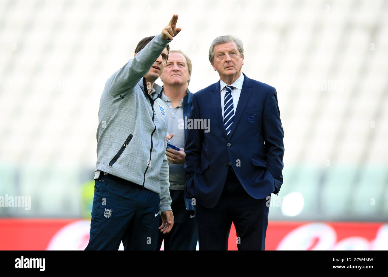 Gary neville england international hi-res stock photography and images ...