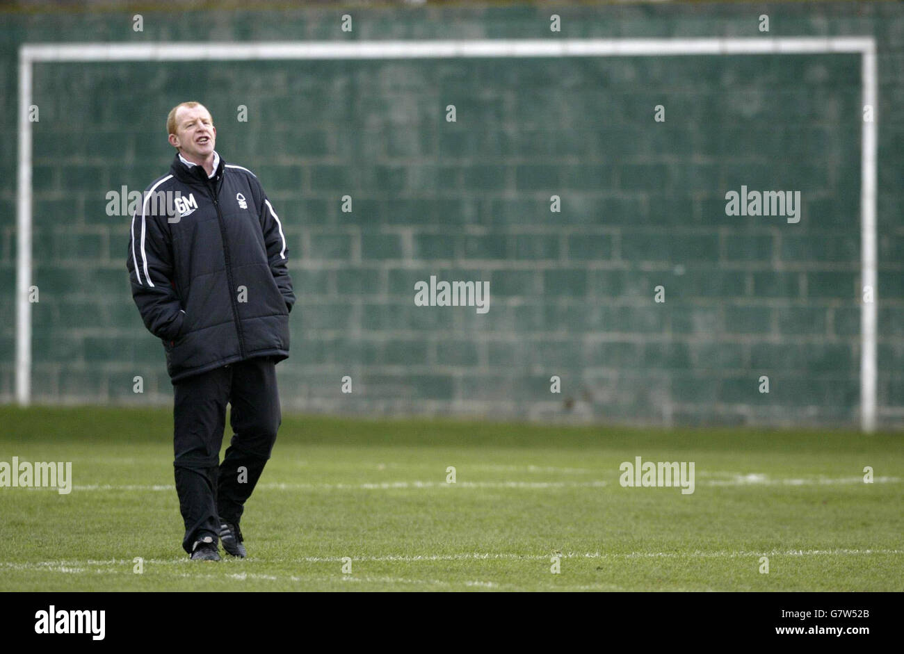 Soccer nottingham forest training session hi-res stock photography and ...