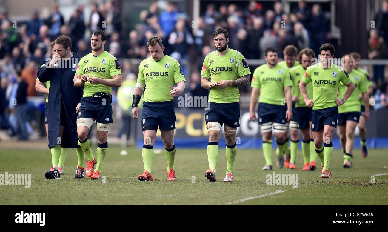 Cardiff blues matthew rees third left hi-res stock photography and ...