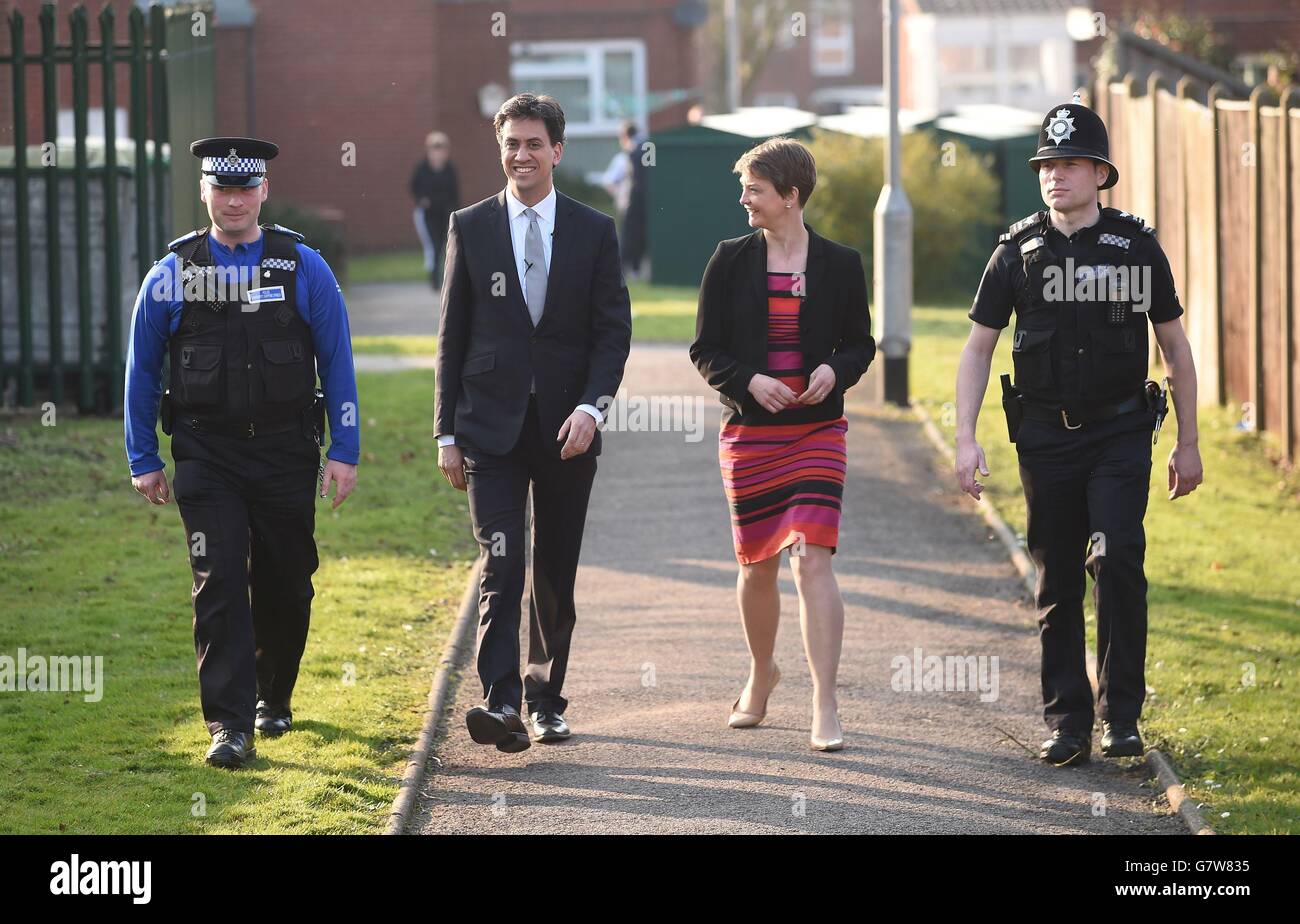 Left to right shadow home secretary yvette cooper hi-res stock ...