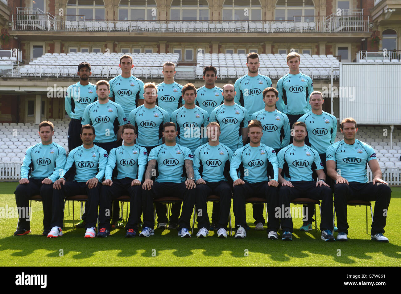 The kia oval surrey squad in t20 kit hi-res stock photography and ...