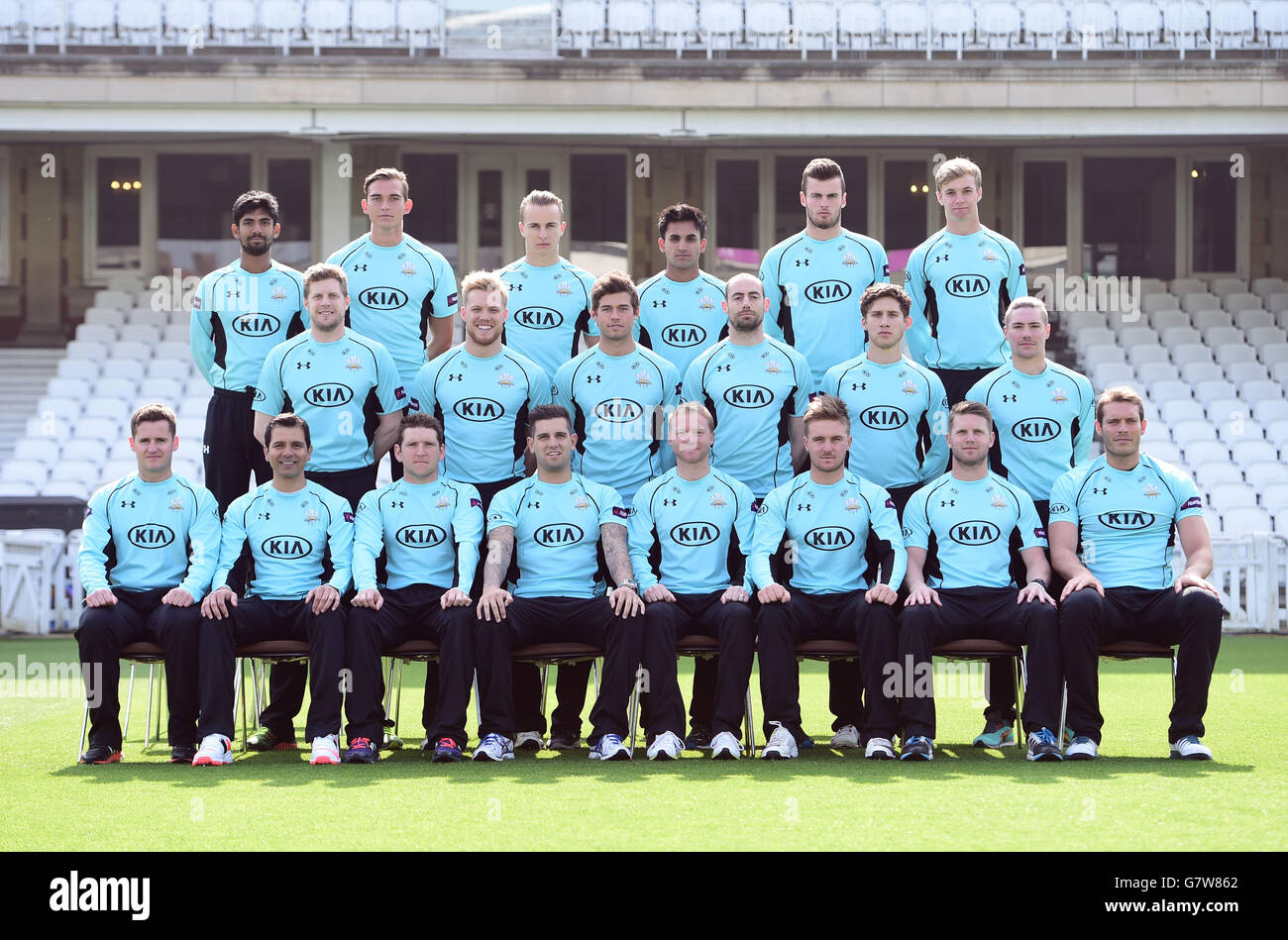 The kia oval surrey squad in t20 kit hi-res stock photography and ...