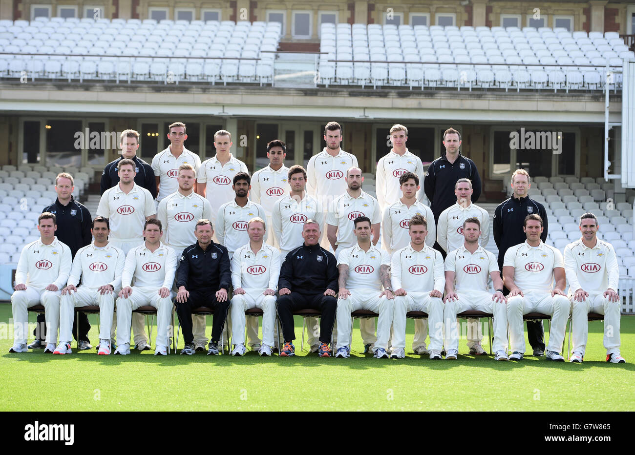 Surrey squad in lv championship kit hi-res stock photography and images ...