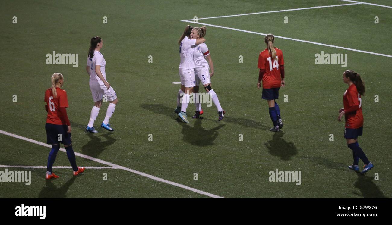 Leah williamson england captain hi-res stock photography and images - Alamy