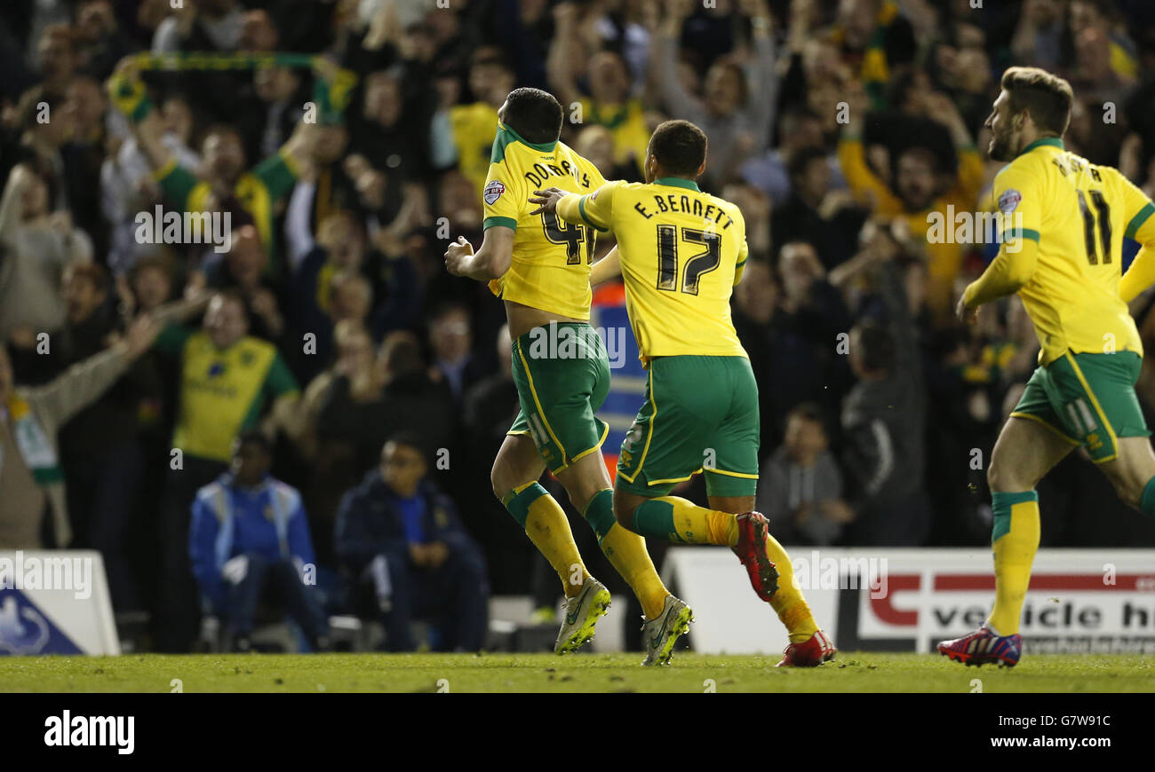 Norwich City's Graham Dorrans celebrates scoring his sides second goal ...
