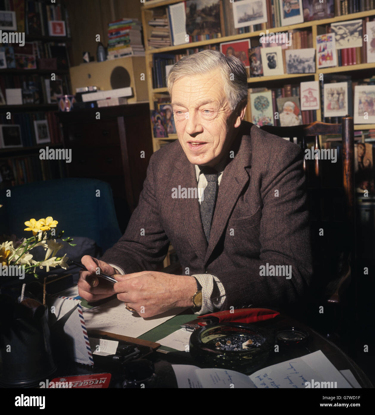 Cecil day lewis hi-res stock photography and images - Alamy