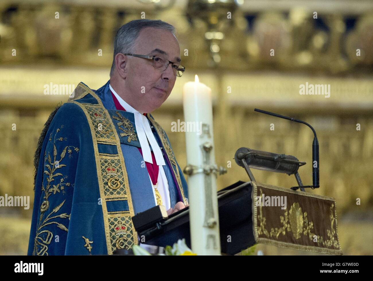 Dean of Westminster Dr John Hall, speaks during the Service of ...