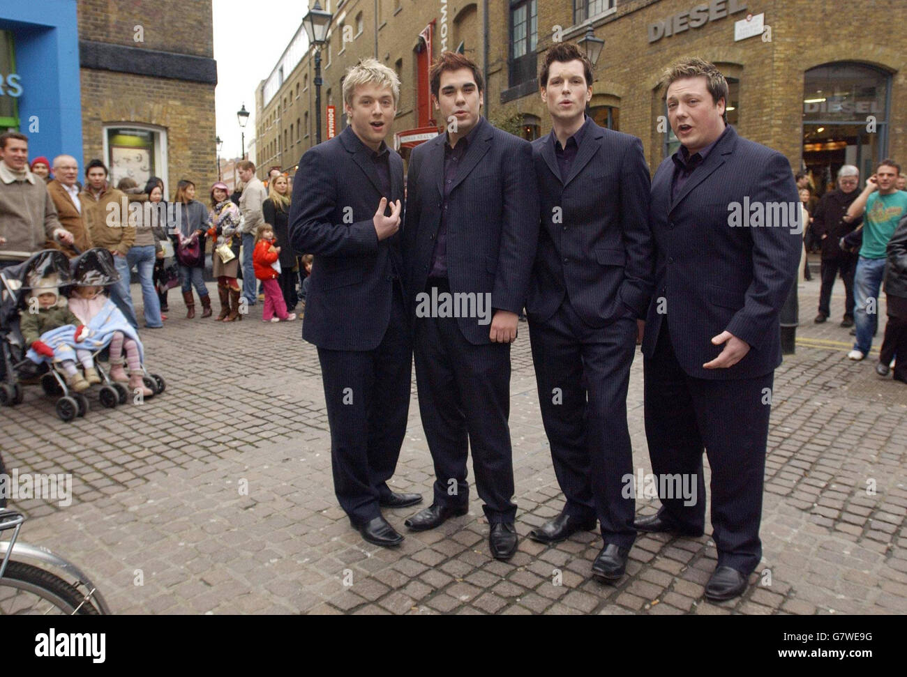Boy band g4 left to right hi-res stock photography and images - Alamy