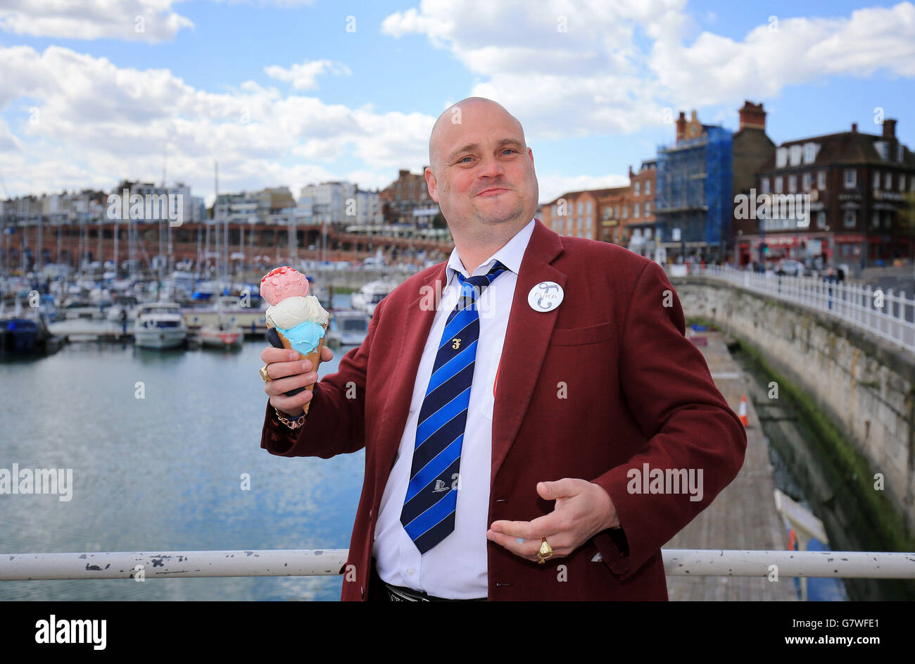 During general election campaign walkabout in ramsgate hi-res stock ...