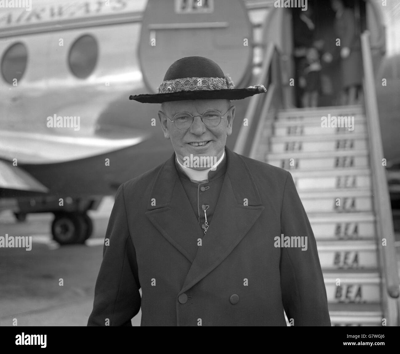 Cardinal griffin returns from rome hi-res stock photography and images ...