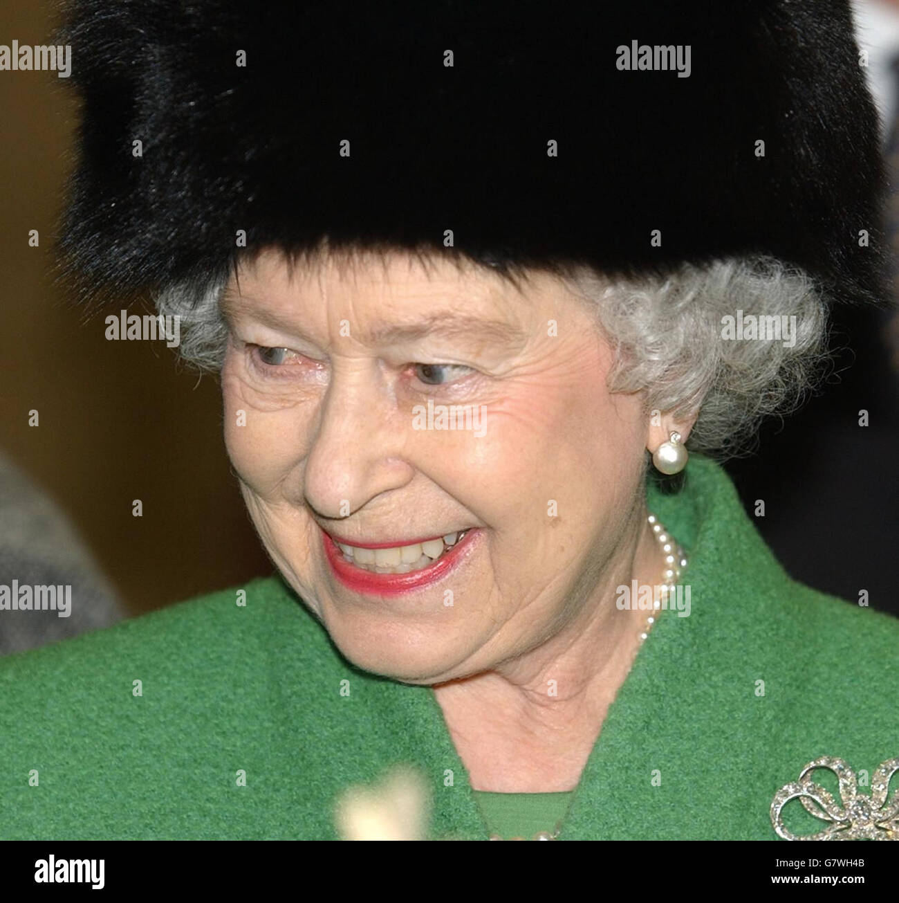 Queen Elizabeth II visits the Queen's Building at Bristol University ...