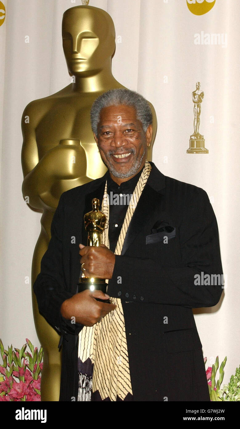 Oscars celebrity oscar head shot smiling 2005 oscaroldies hi-res stock ...
