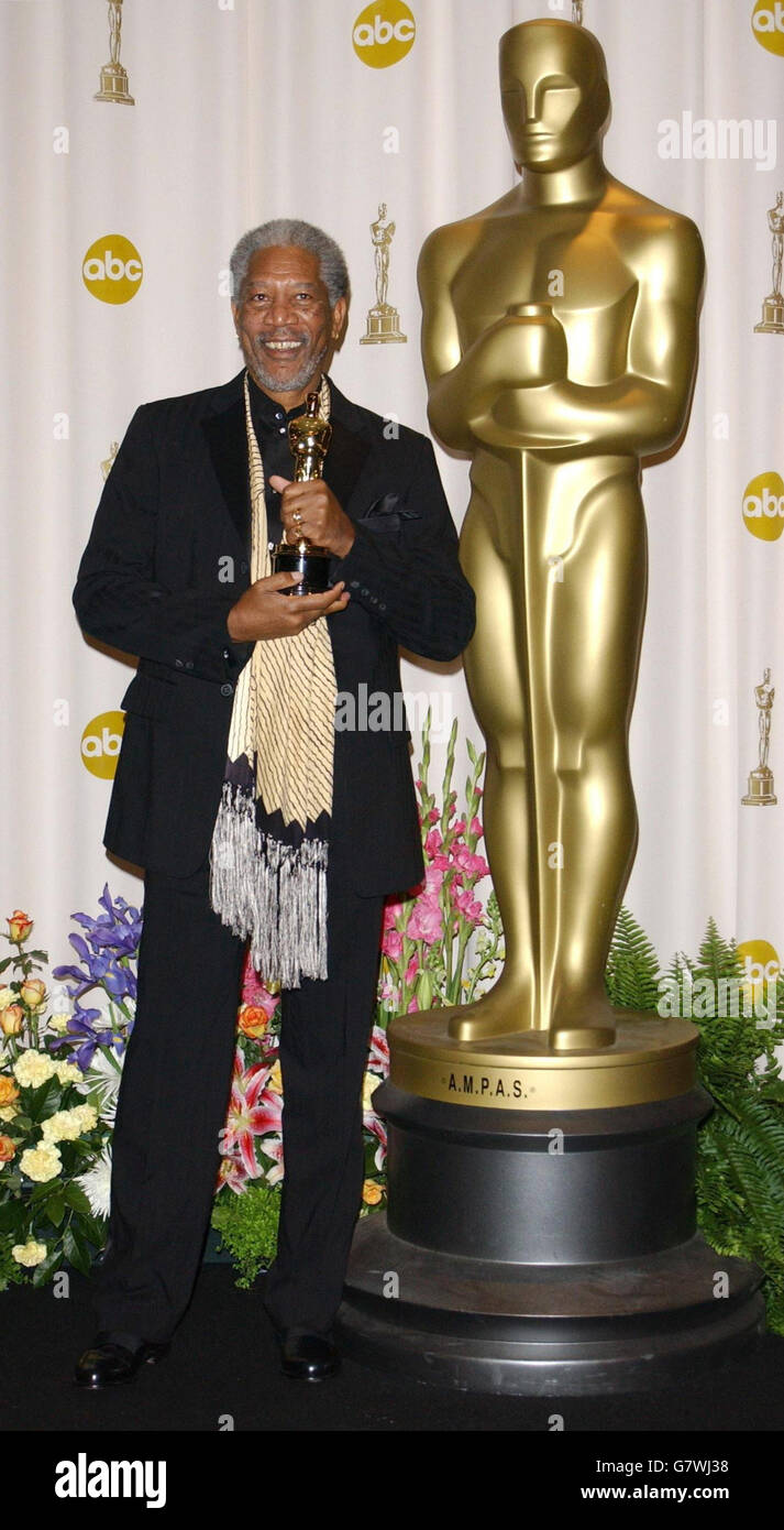 Morgan Freeman receives the Best Actor In A Supporting Role Award for ...