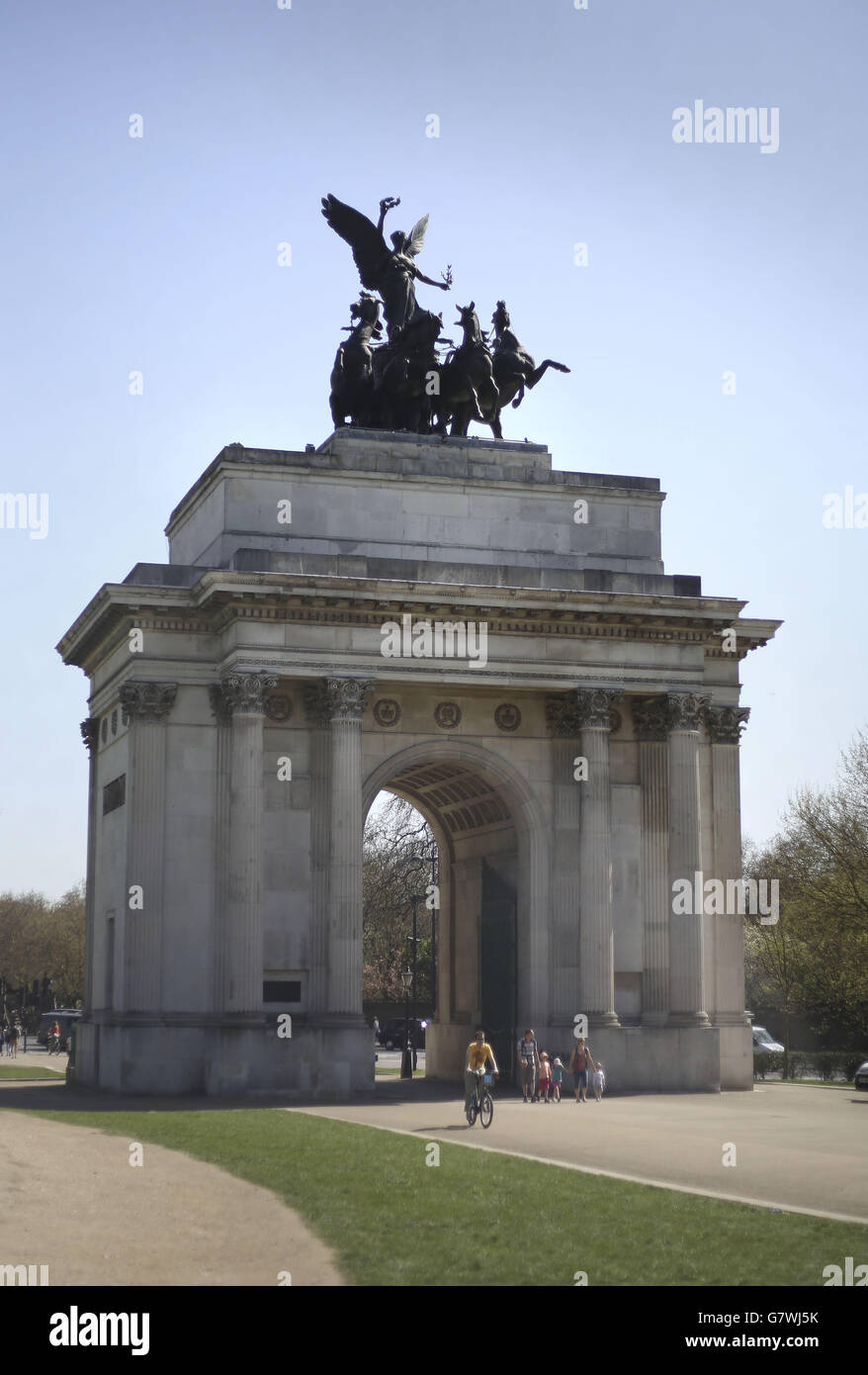 Wellington Arch in London where a new exhibition about the Battle of ...