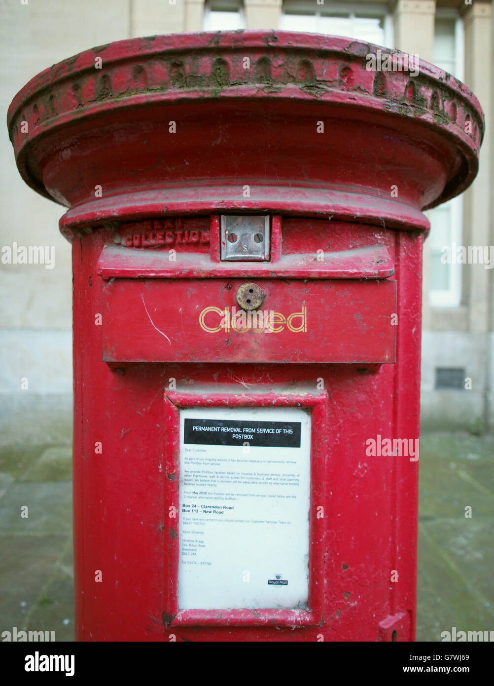 A closed Royal Mail post box in Gravesend, Kent Stock Photo - Alamy