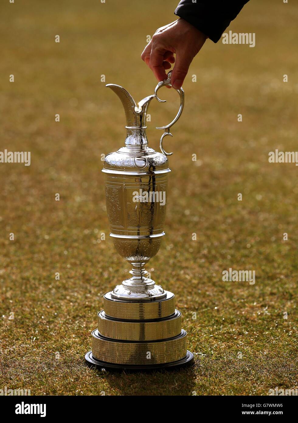 Claret jug media day st andrews golf course hi-res stock photography ...