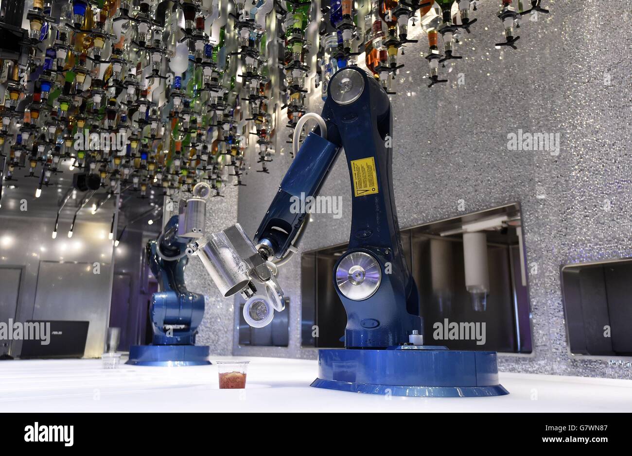 Robotic bartenders mix and serve cocktails in the Bionic Bar onboard ...