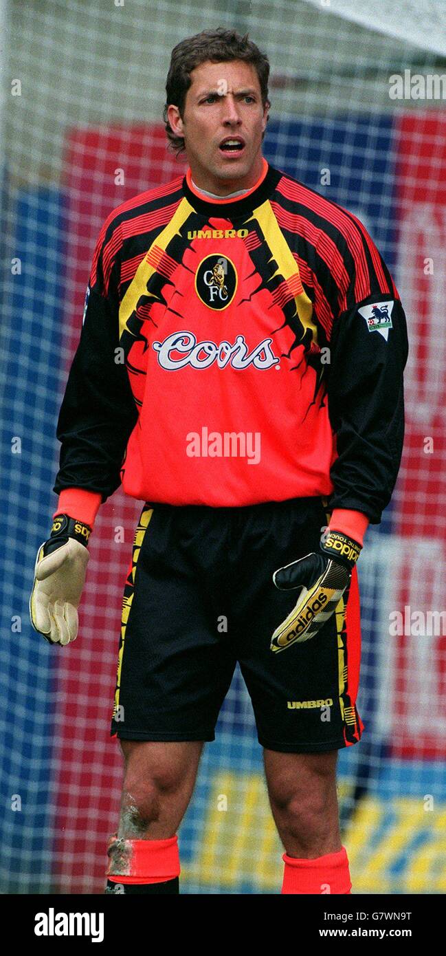 Craig forrest chelsea hi-res stock photography and images - Alamy