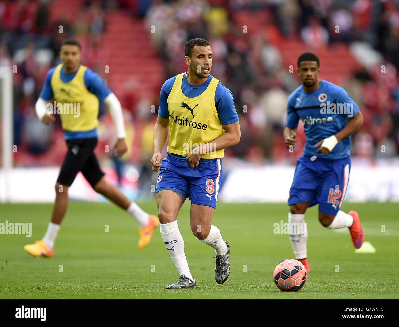 Soccer football readingftp full length ampics hi-res stock photography ...