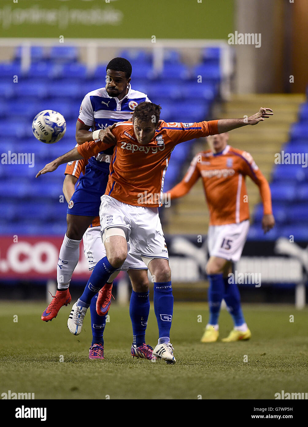 Football readingftp ampics full length ball hi-res stock photography and images - Alamy