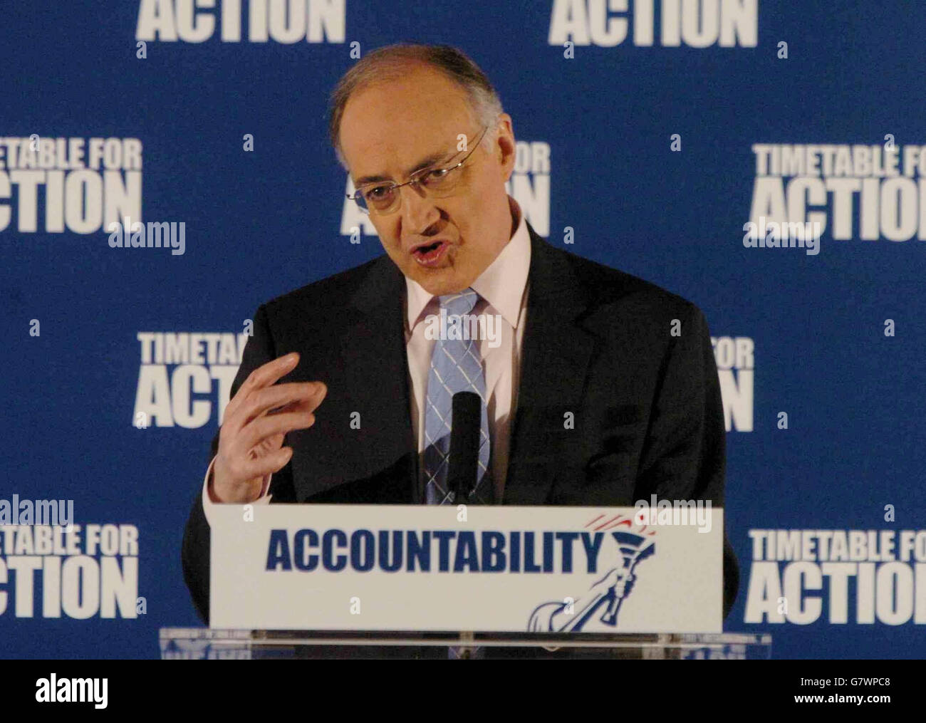 Politics head head shot michael howard hi-res stock photography and ...