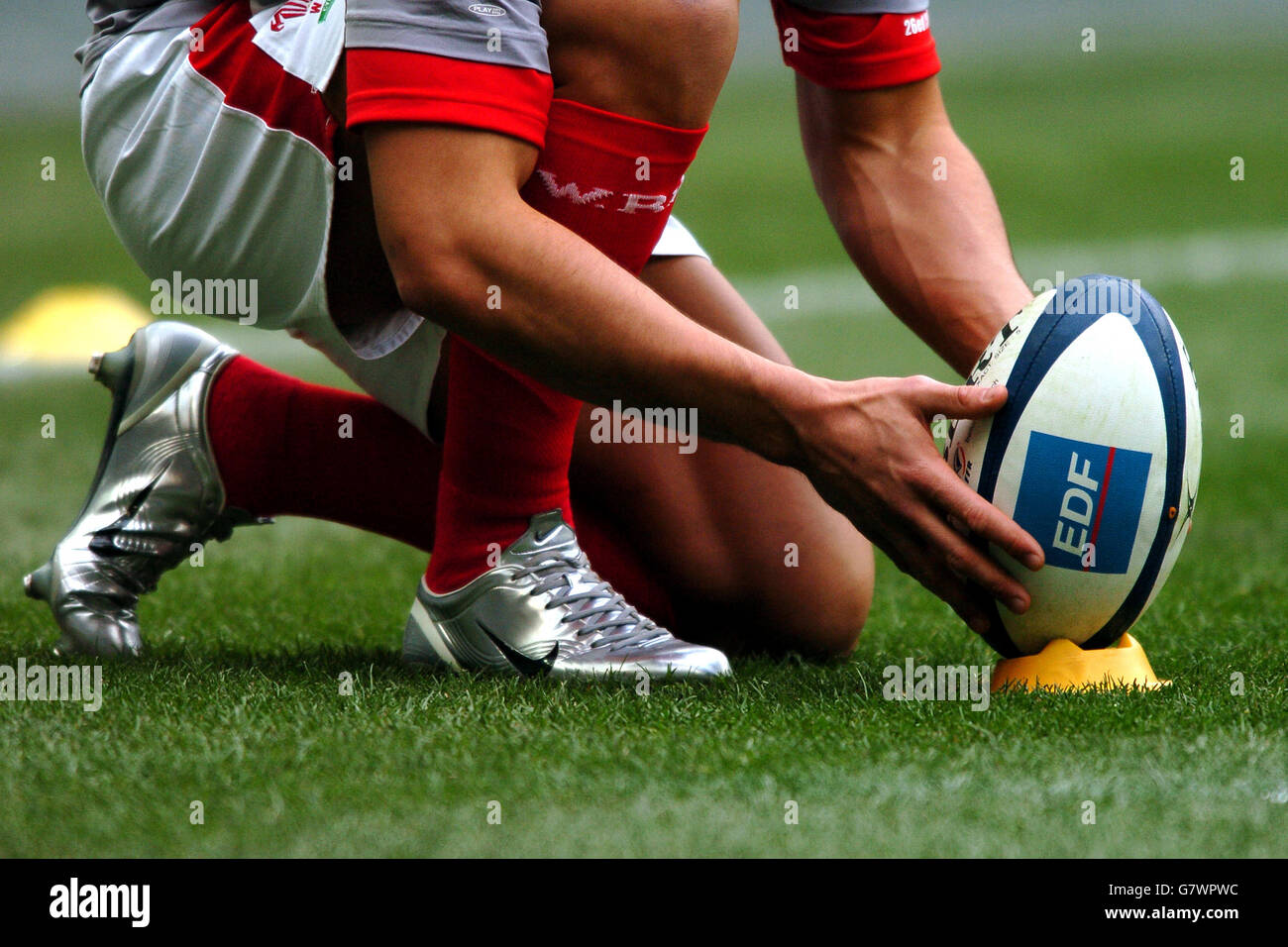 Gavin henson wales 2005 hi-res stock photography and images - Alamy