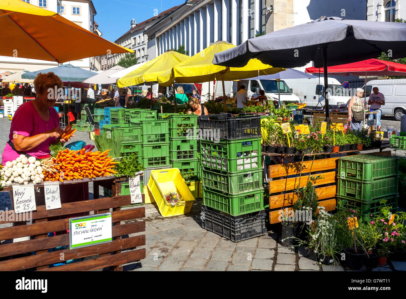 Cabbage market hi-res stock photography and images - Alamy