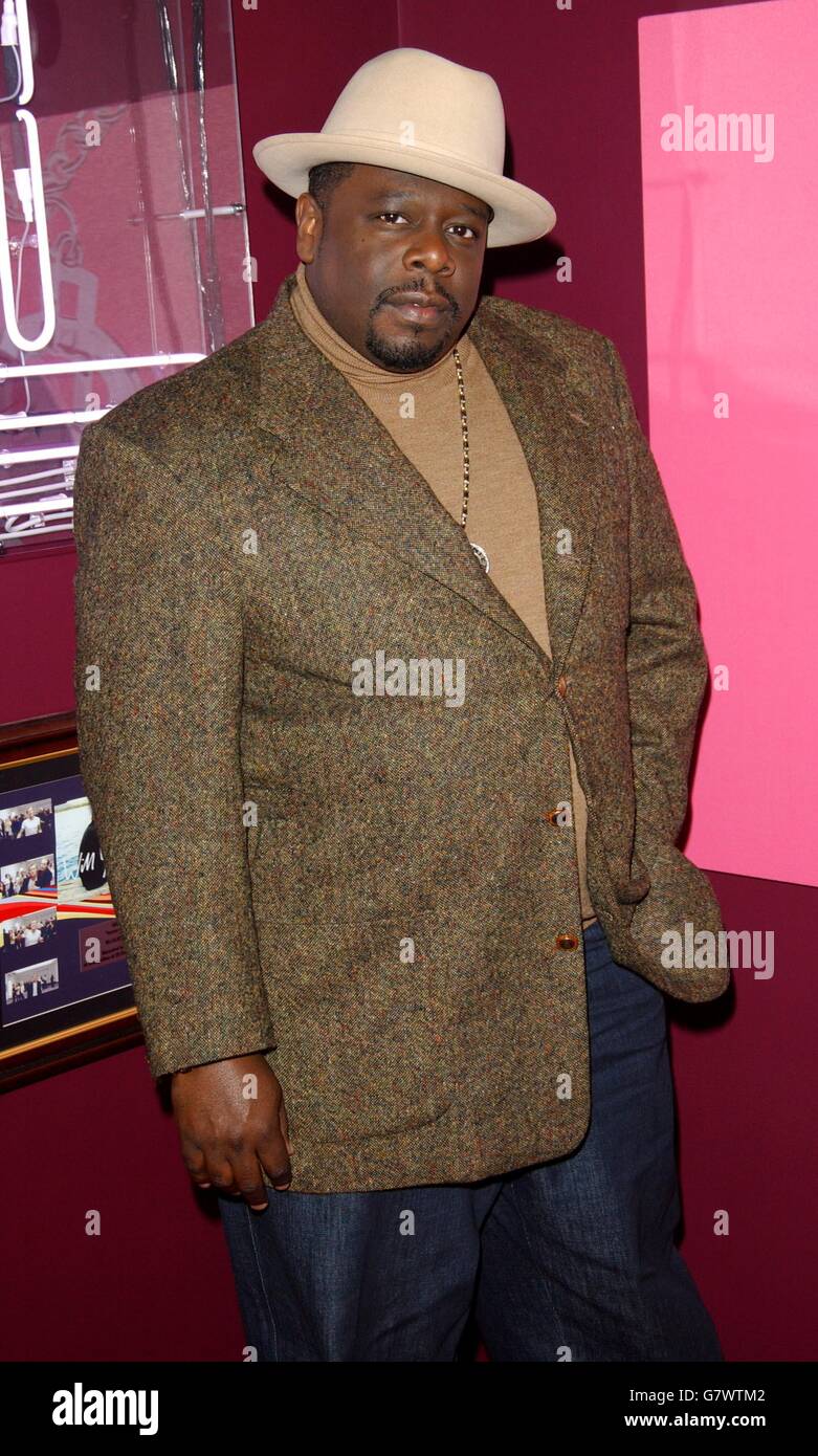 MTV's TRL - Total Request Live - Leicester Square Studios Stock Photo ...