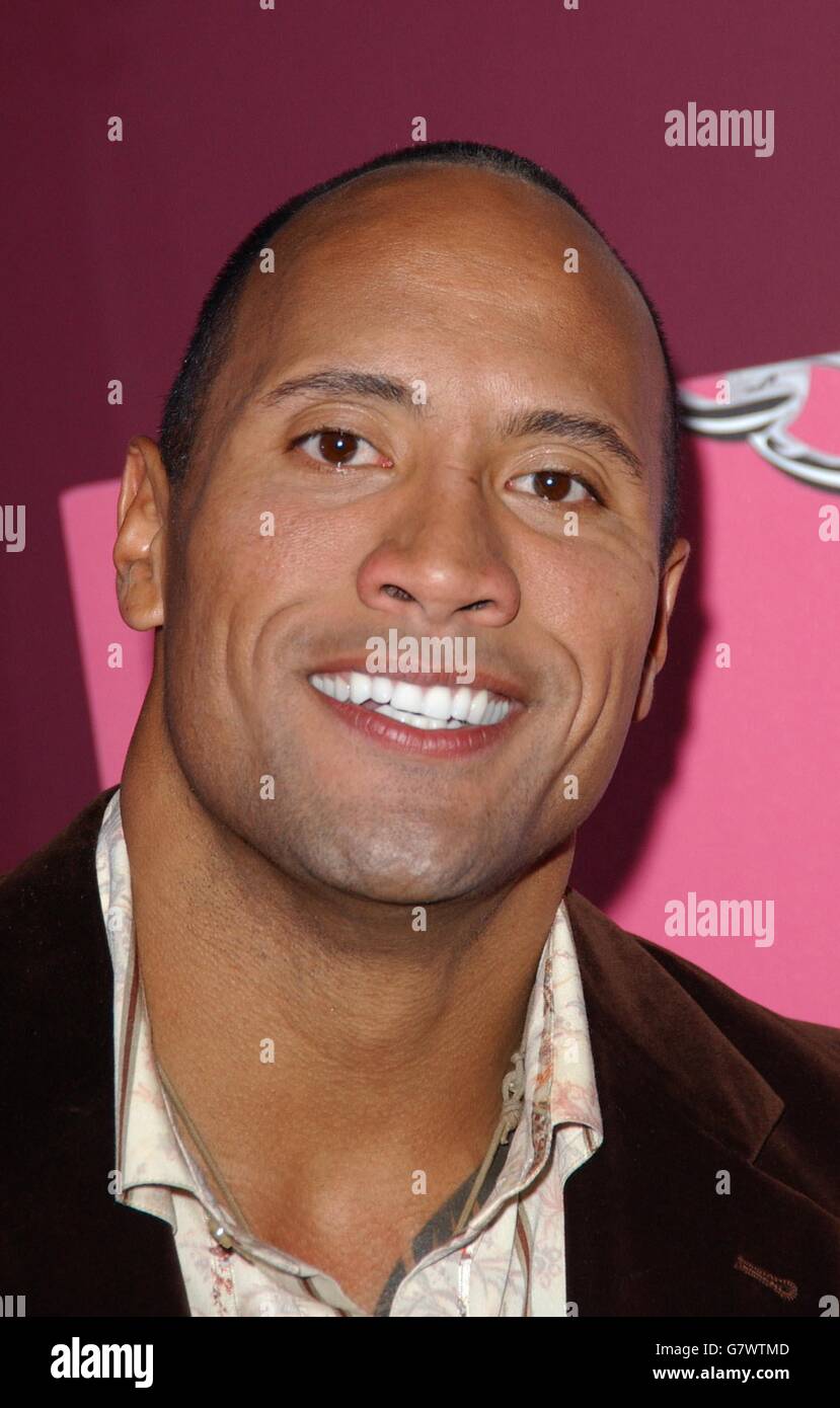 Total request live head shot smiling celebrity hi-res stock photography ...