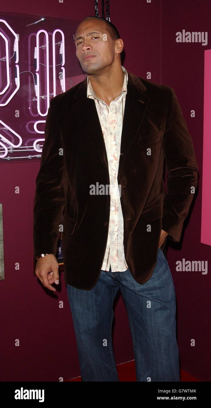MTV's TRL - Total Request Live - Leicester Square Studios Stock Photo ...