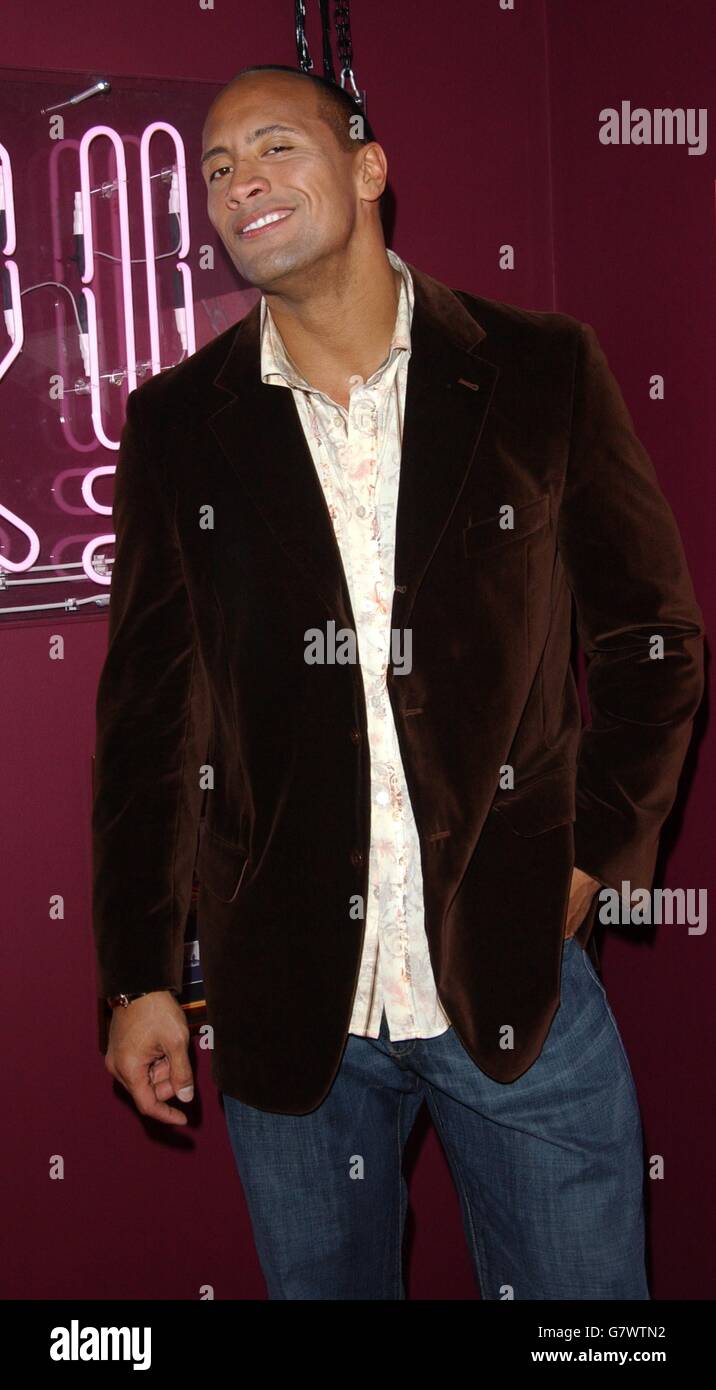MTV's TRL - Total Request Live - Leicester Square Studios Stock Photo ...