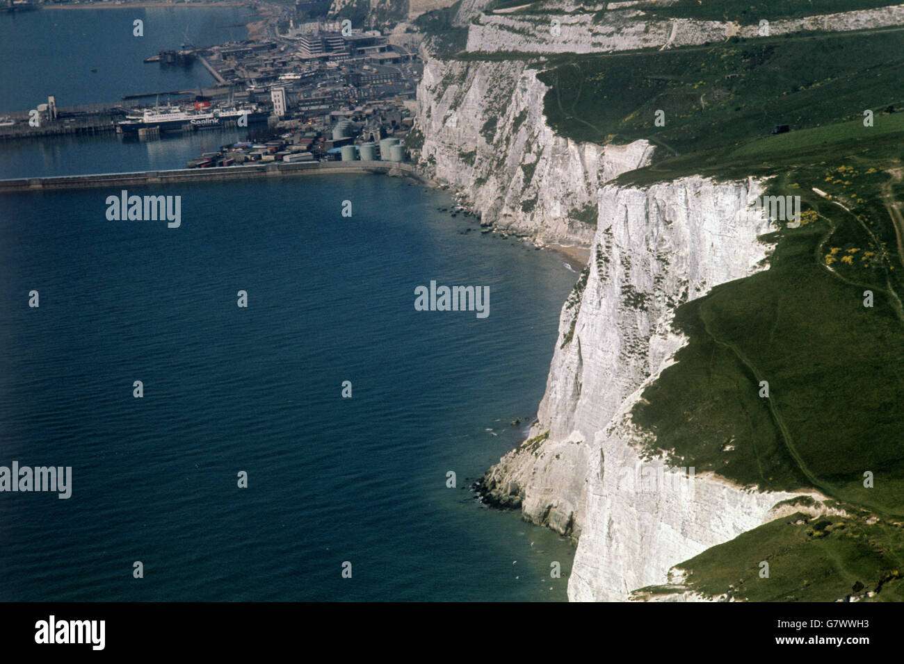 Buildings and Landmarks - The White Cliffs of Dover. The White Cliffs ...