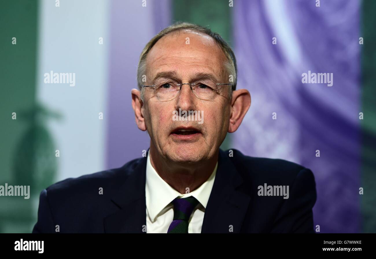 Richard lewis tennis hi-res stock photography and images - Alamy