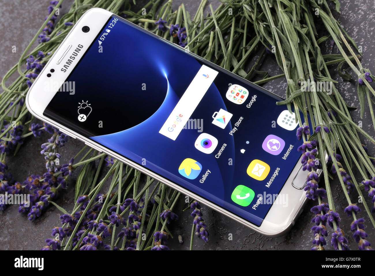 Samsung background hi-res stock photography and images - Alamy