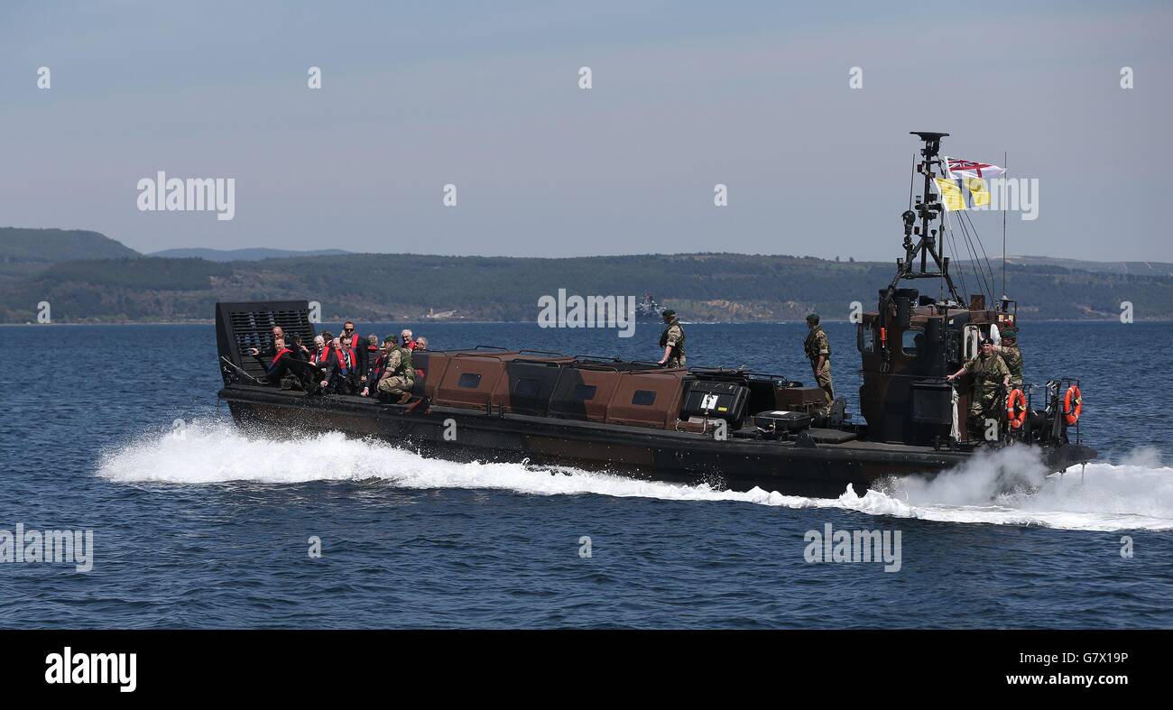 Amphibious landing craft hi-res stock photography and images - Alamy