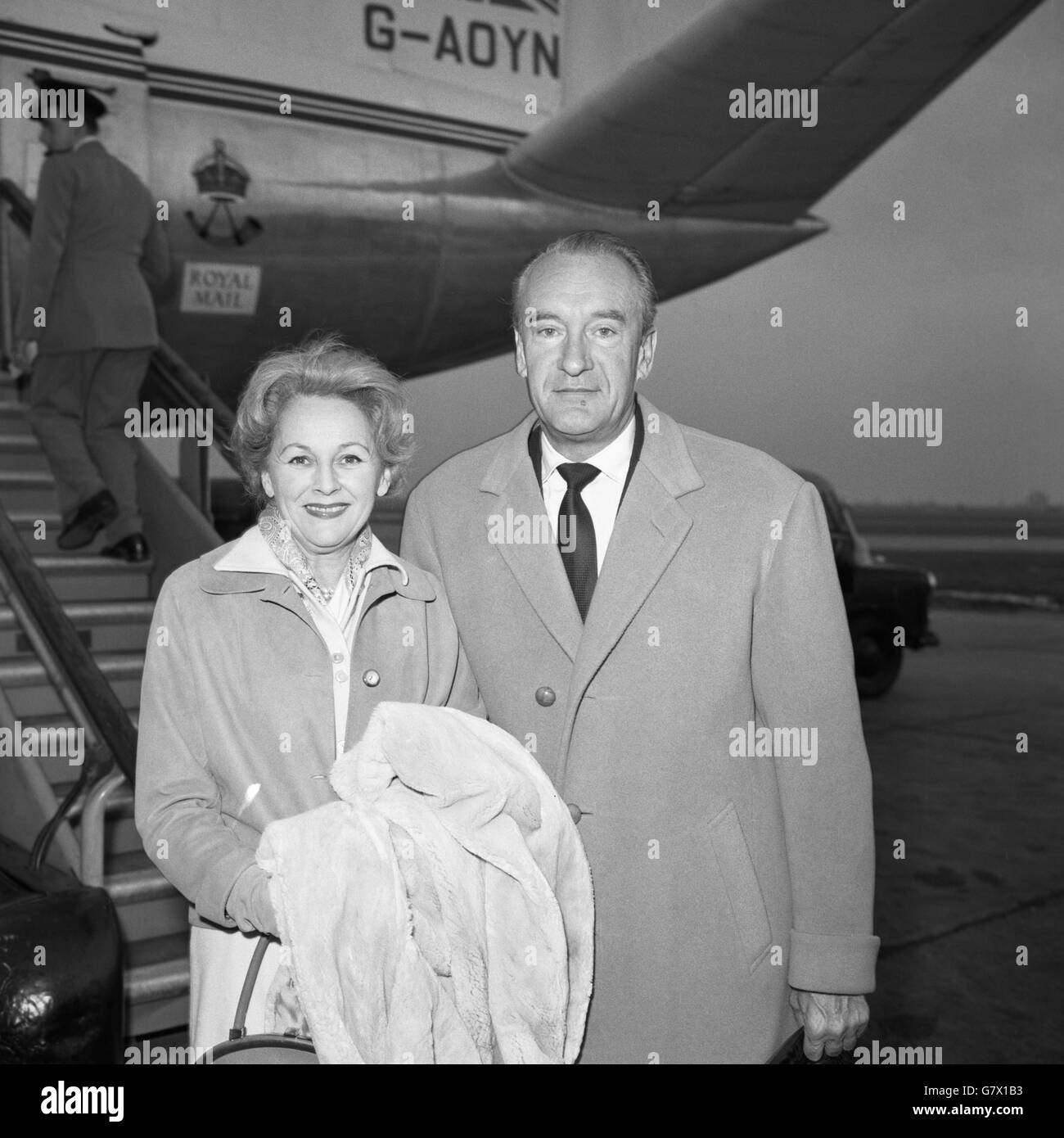 George sanders hi-res stock photography and images - Alamy