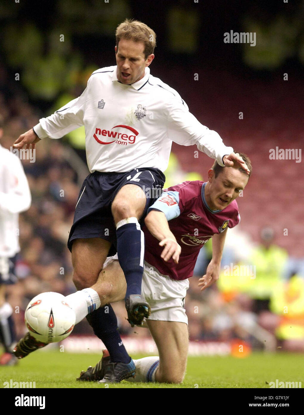 West hams gavin williams and prestons eddie lewis in action hi-res ...