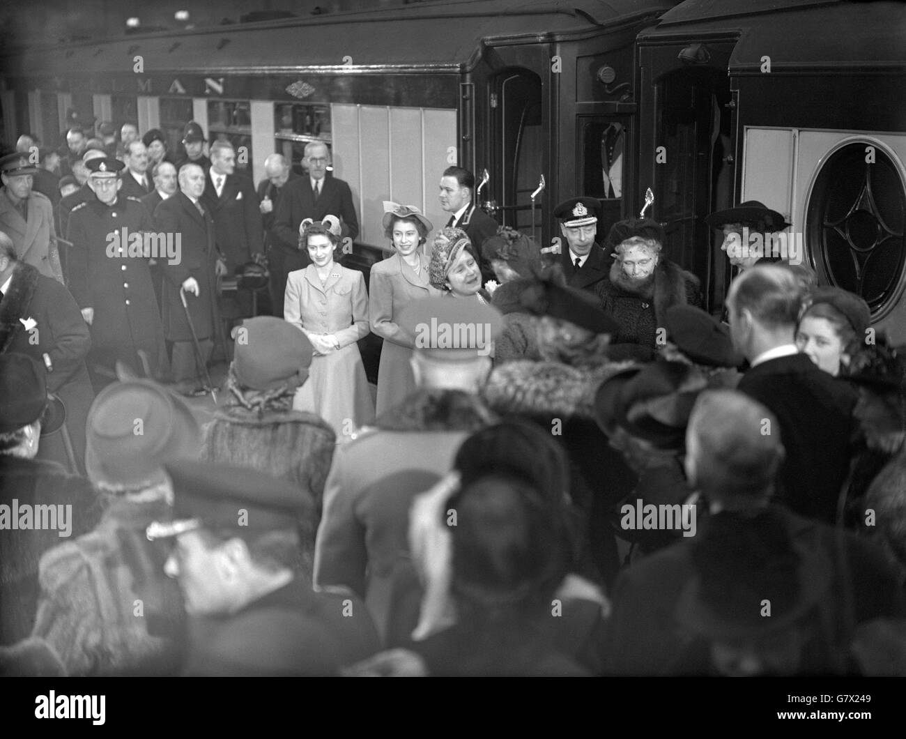 King princess stage crowd hi-res stock photography and images - Alamy