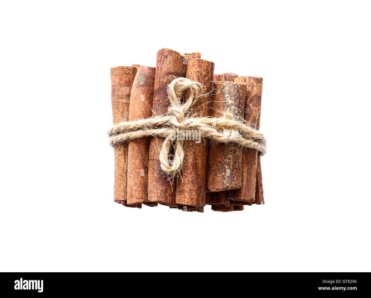 Cinnamon sticks tied natural Cut Out Stock Images & Pictures - Alamy