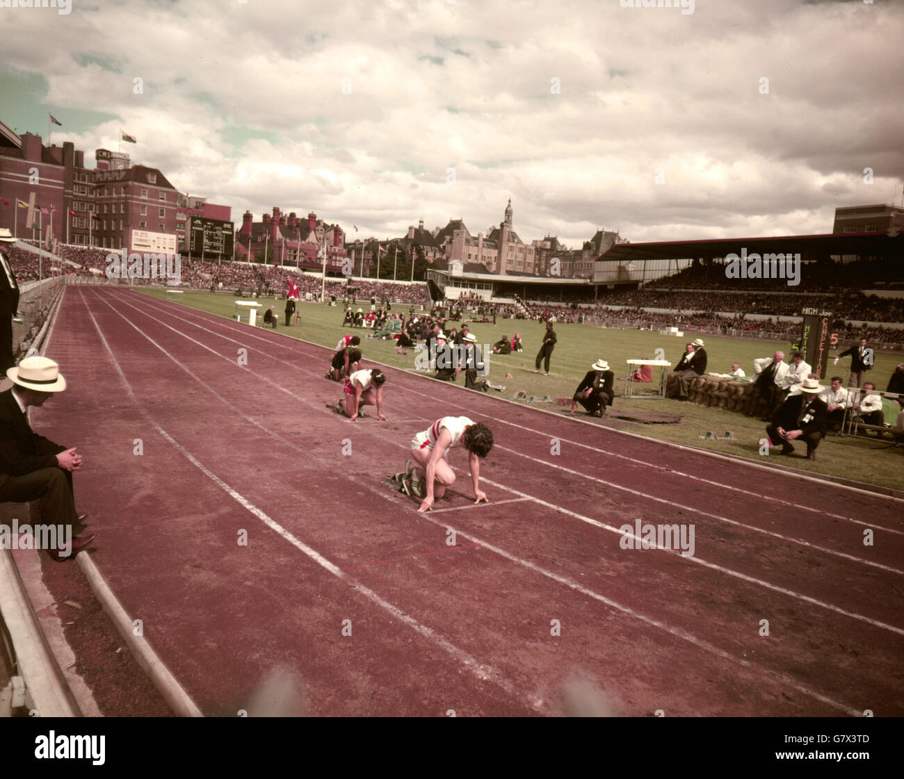 220 hi-res stock photography and images - Alamy