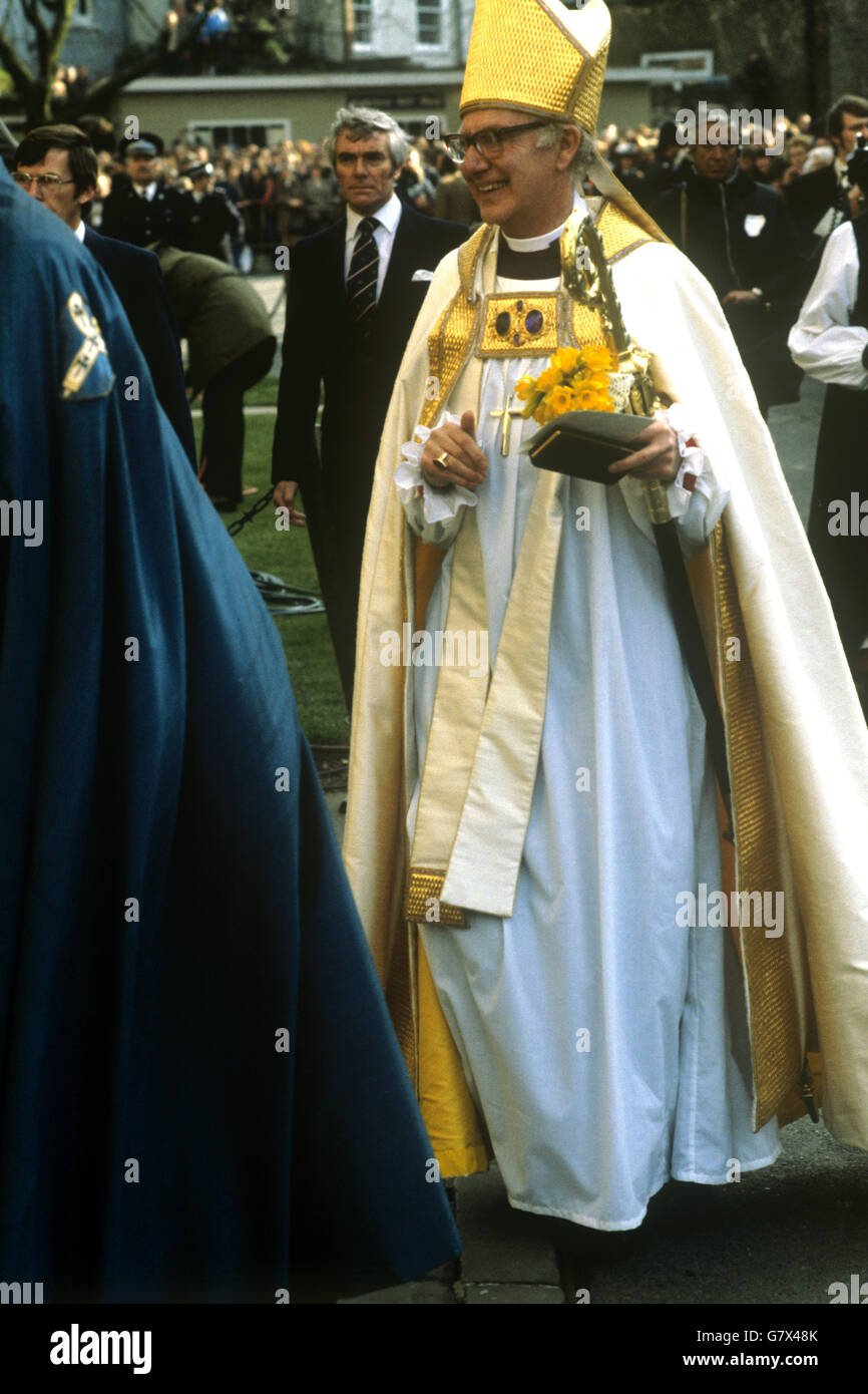 Enthronement archbishop runcie hi-res stock photography and images - Alamy