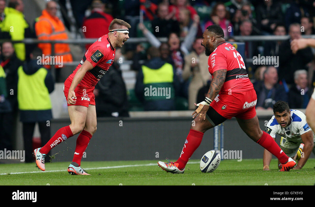 Rugbyu champions mangpa full length celebrating hi-res stock ...
