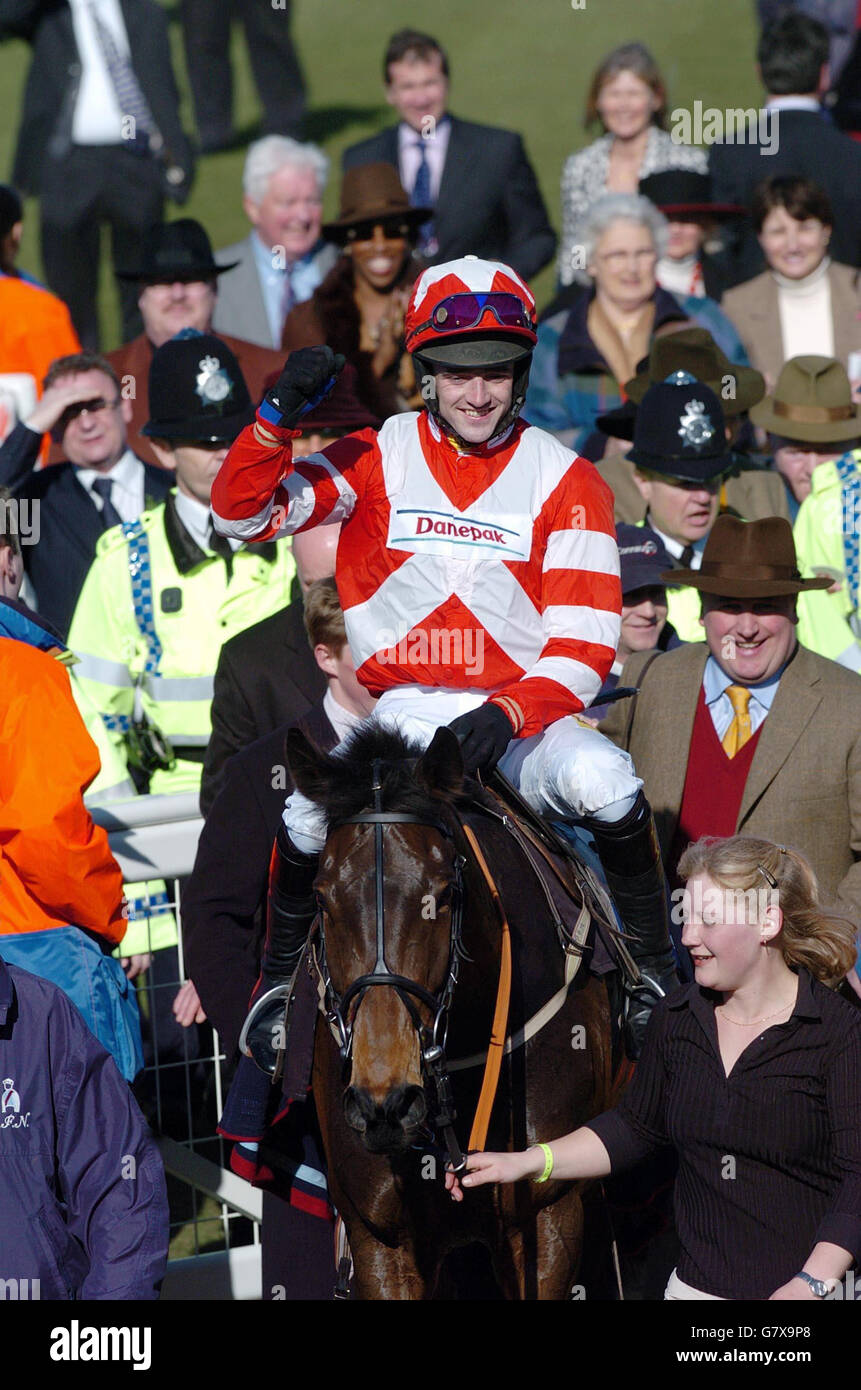 Horse Racing - Cheltenham Festival 2005 - Cheltenham Racecourse ...