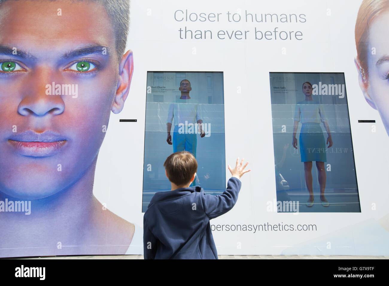 Human servants hi-res stock photography and images - Alamy