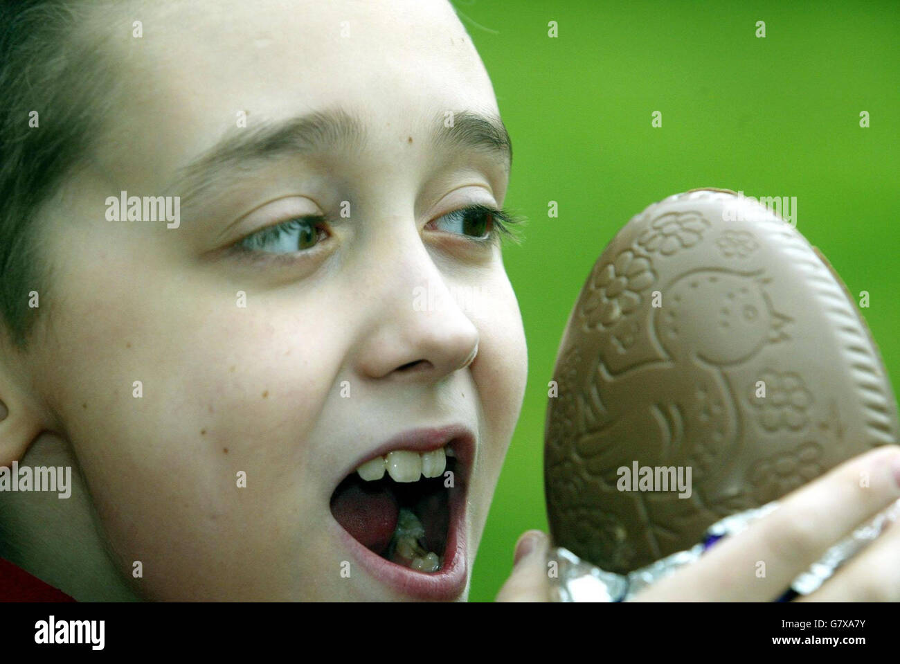 Enjoys a chocolate easter egg hi-res stock photography and images - Alamy