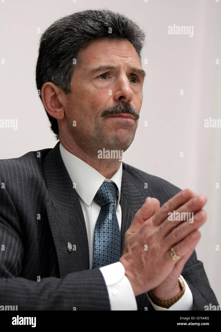 Mr keys 20 year old son lance corporal tom keys hi-res stock ...