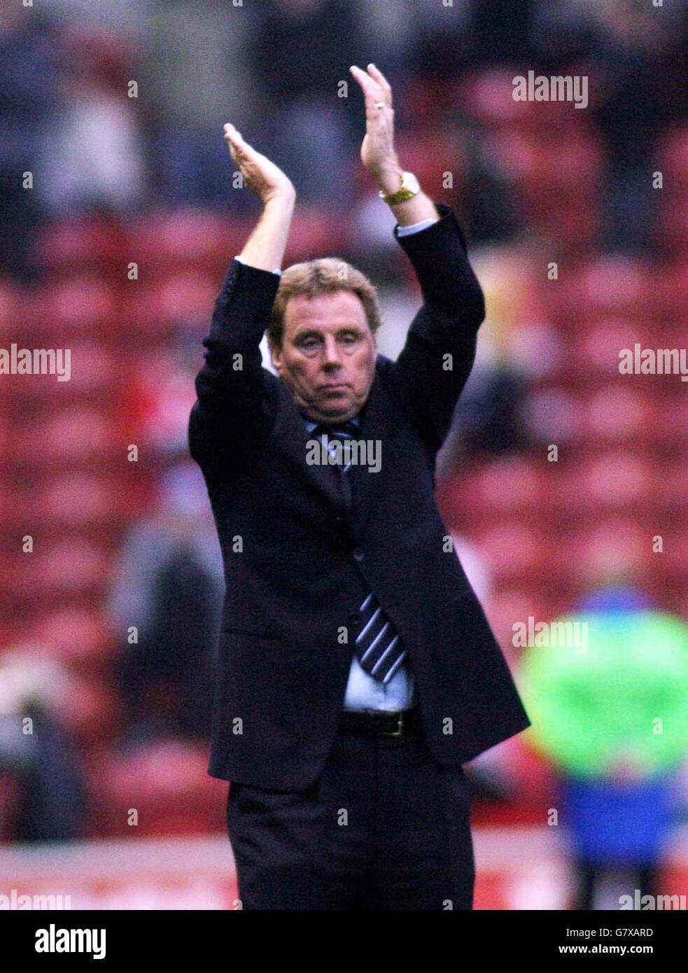 Sport football manager clapping celebrating hi-res stock photography ...