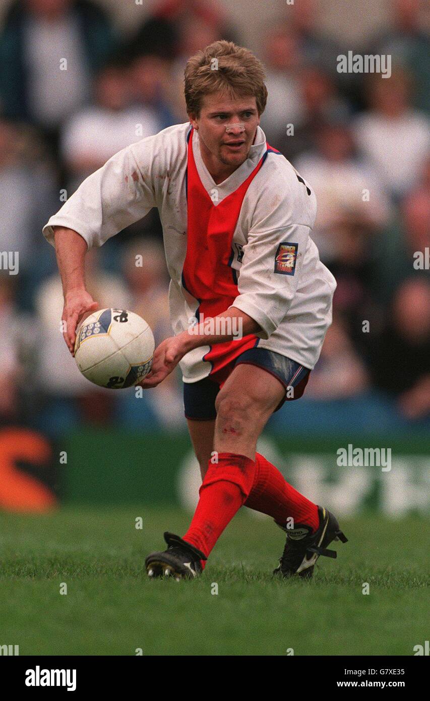 Rugby League - Warrington Wolves v Paris St Germain Stock Photo - Alamy