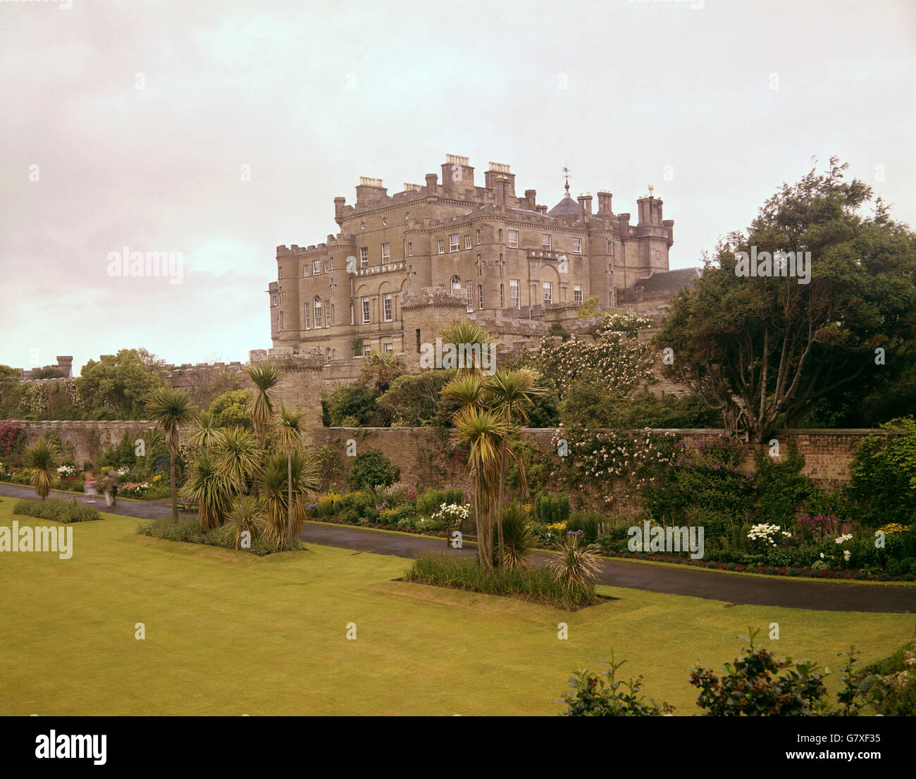 Culzean castle in colour hi-res stock photography and images - Alamy